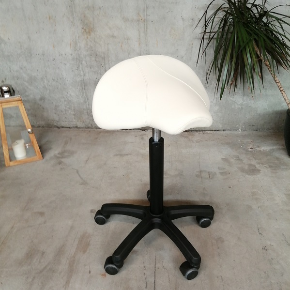 Egholm dynamic Sadelstol - Egholm Stole ApS - ergonomi i fokus